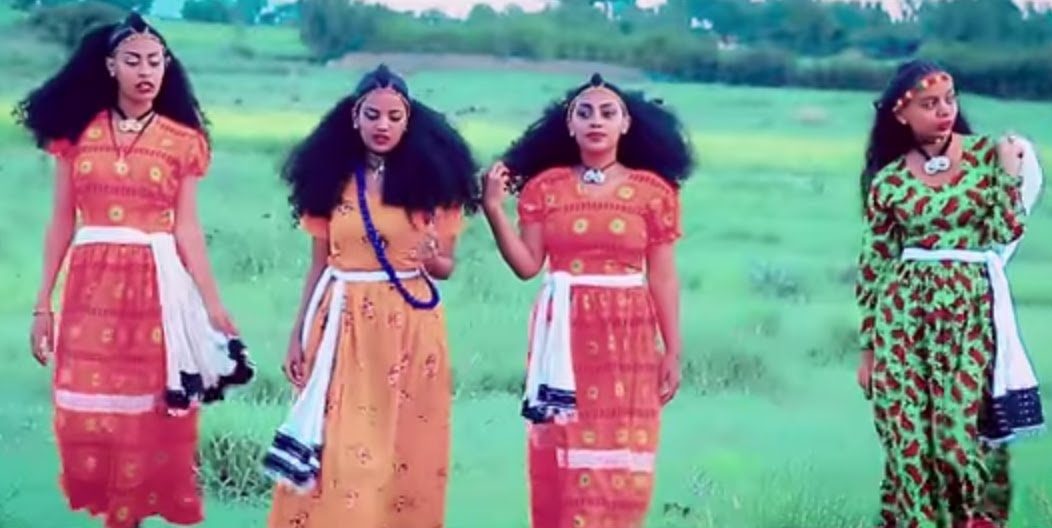 Ayni Wari - አይነ ዋሪ Yapi Mapi ft Tamrat Amare | Tigregna Music ...